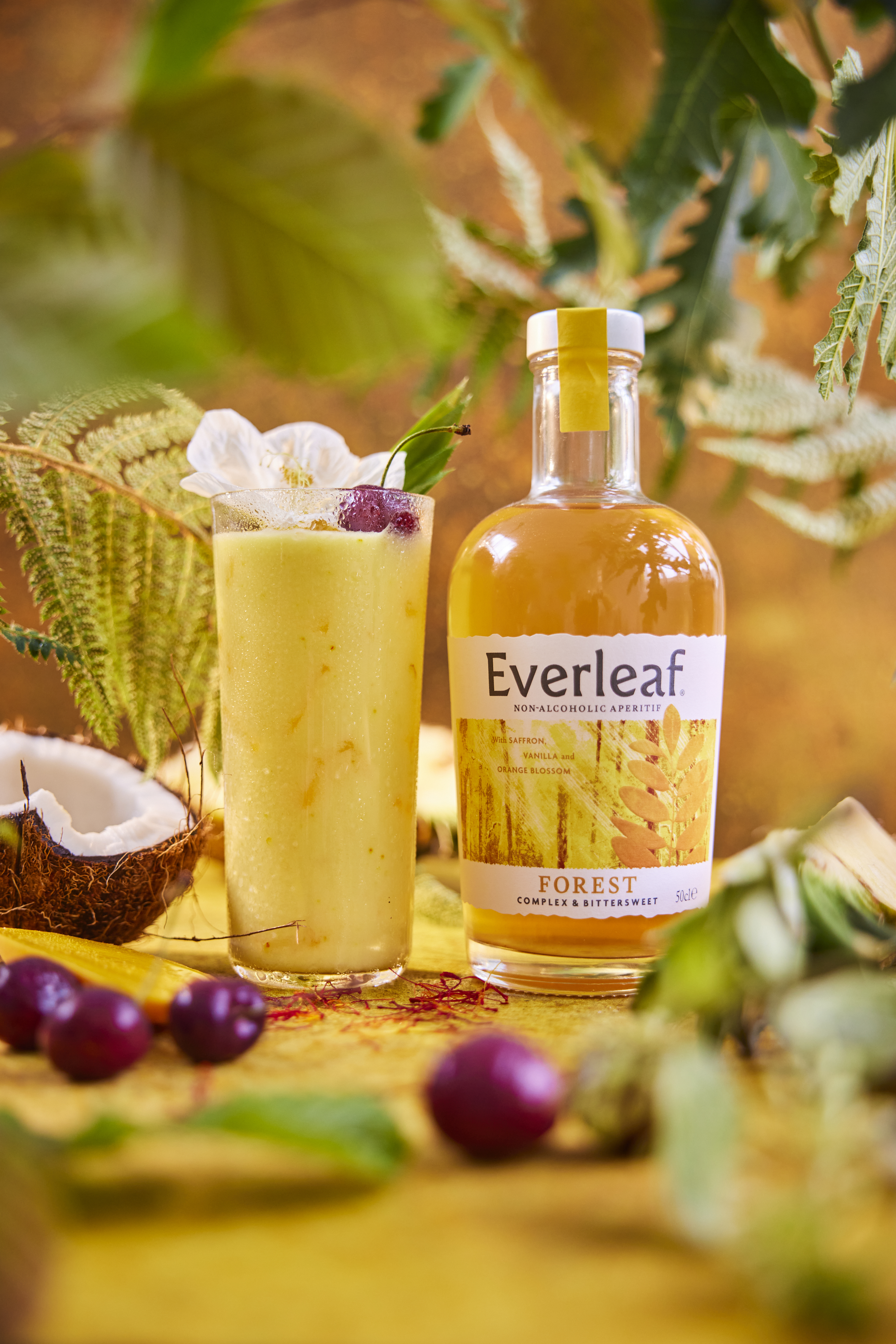 7 Luxury Non-Alcoholic Spirits to Try in 2025 | Food & Drink | SPHERE Magazine